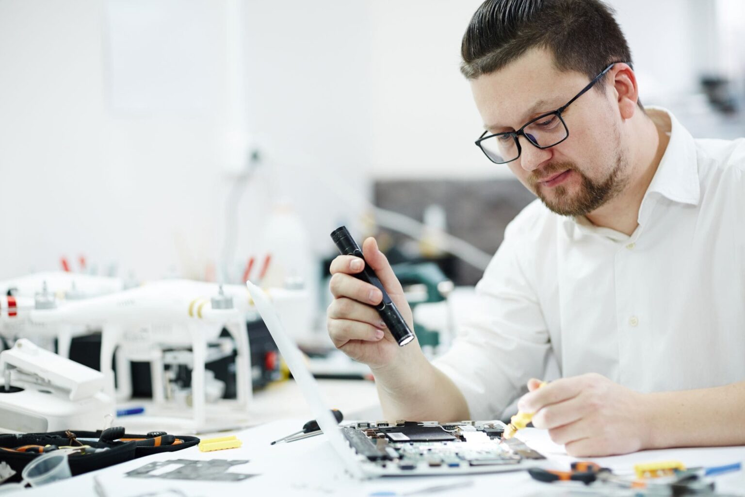 8 Best Websites to Learn Mobile Repairing Online for FREE - Prizm Institute