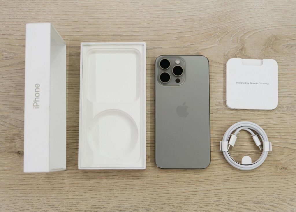 How Smartphones Work: Hardware & Software Explained - Prizm Institute