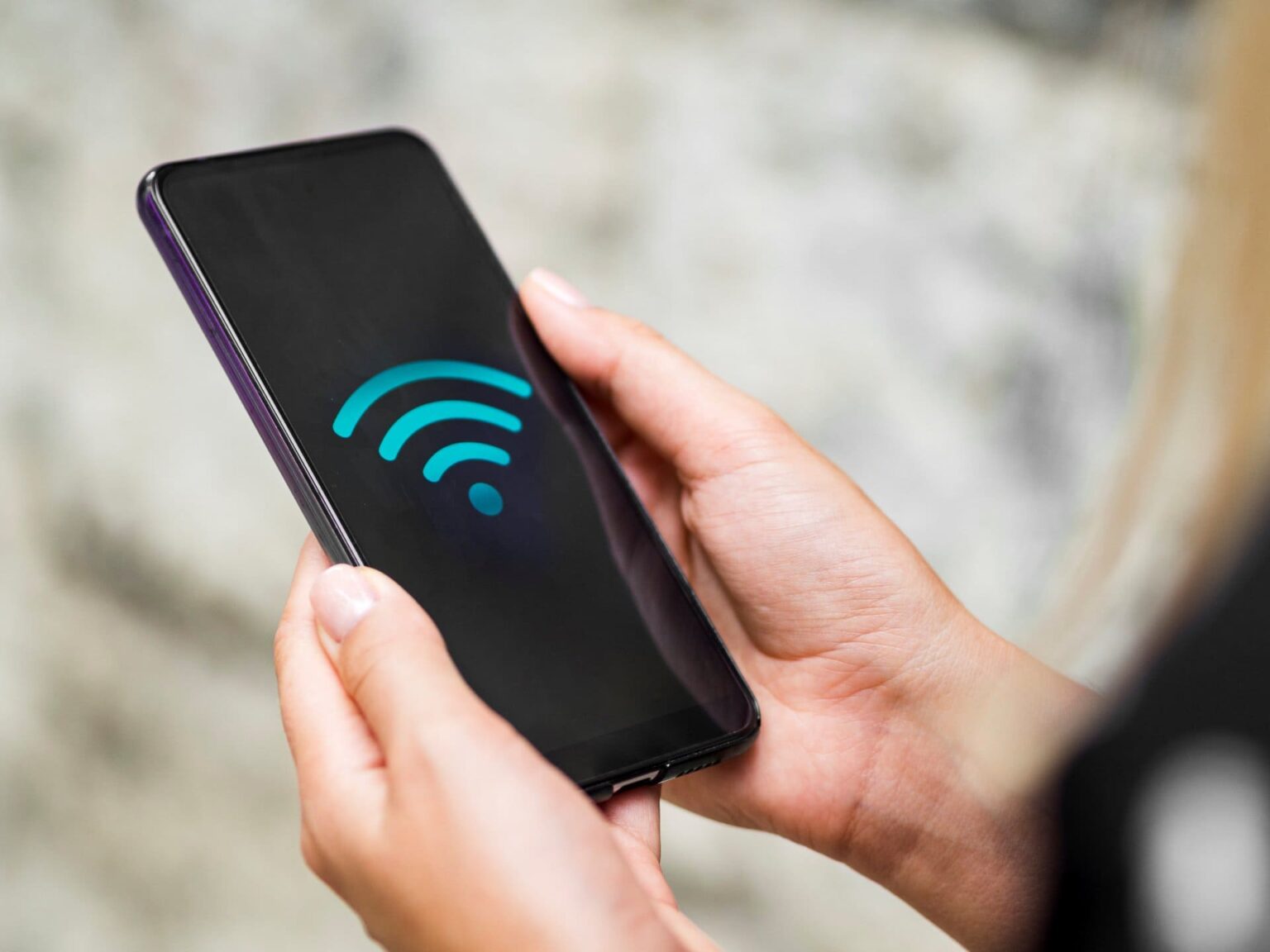 How Smartphones Work: Hardware & Software Explained - Prizm Institute