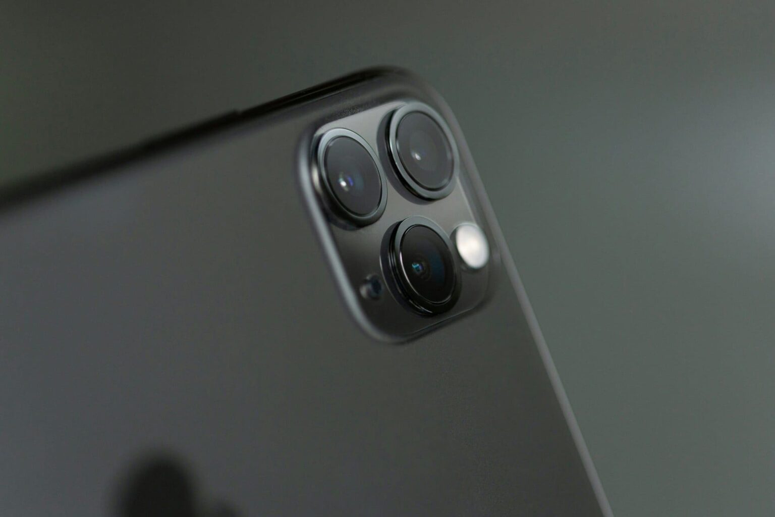 10 Easy Tips to Take Best Photos With Your Phone - Prizm Institute